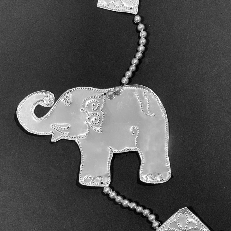 elephant garland from Bali for 7,50€